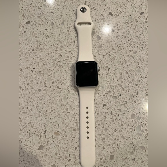 Apple | Wearables | Apple Watch Series 3 38mm Silver Aluminum Case With ...